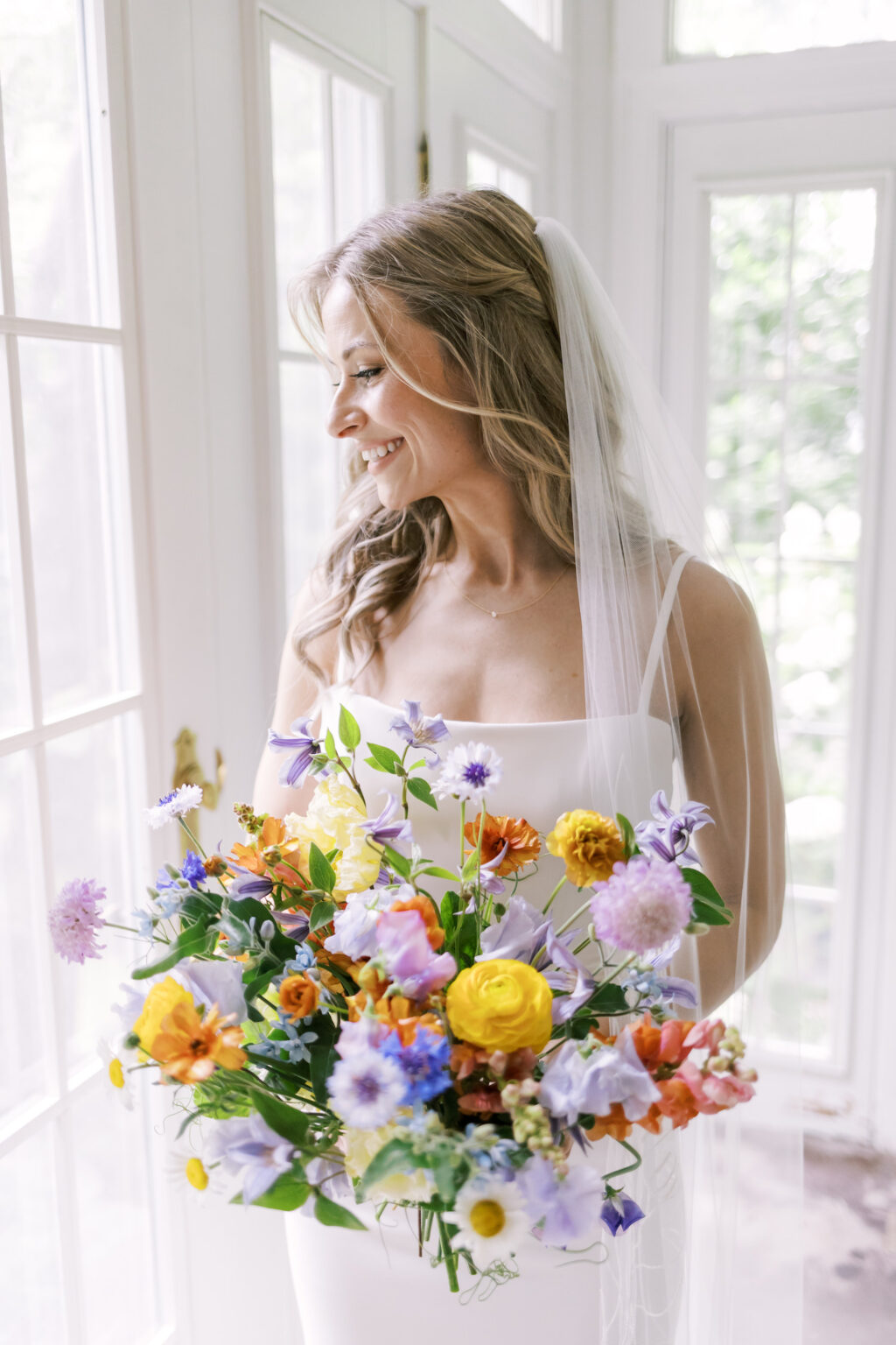 Emily & Hayden / A Modern and Colorful Kansas City Wedding - Lauren ...